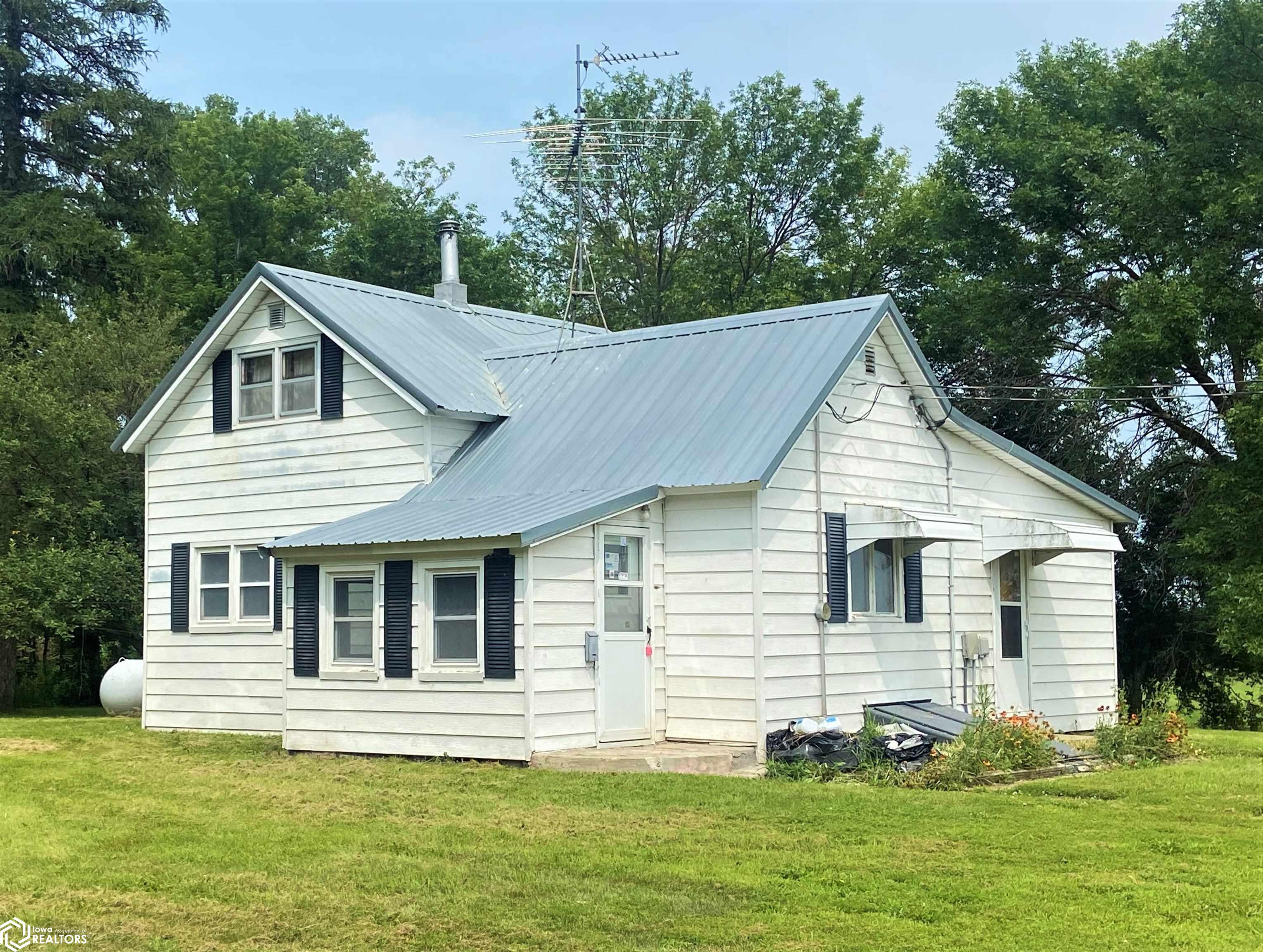 Farm & Home Services | Serving Algona Since 1920