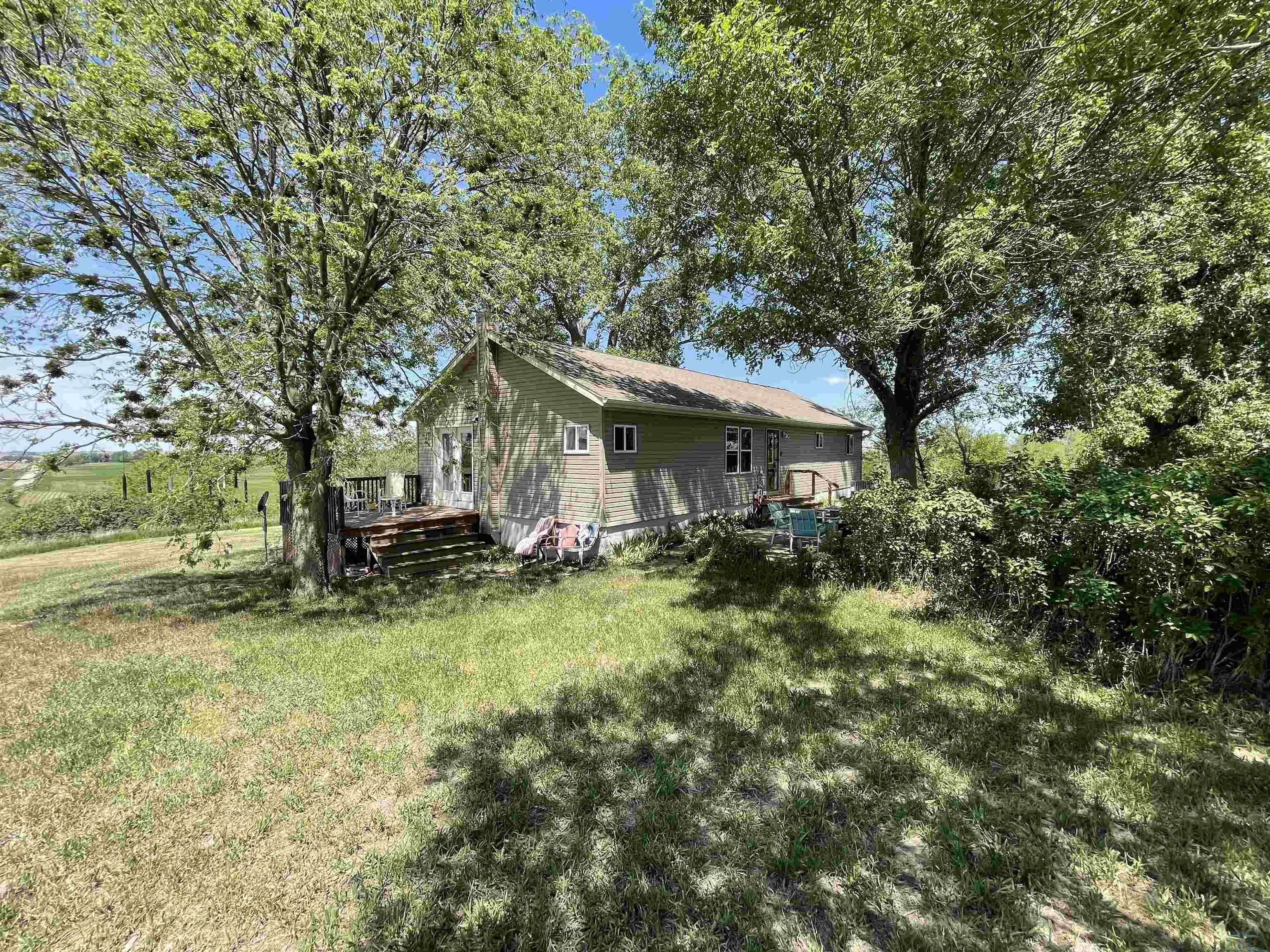 2960 140th Street, Moville, IA 51039
